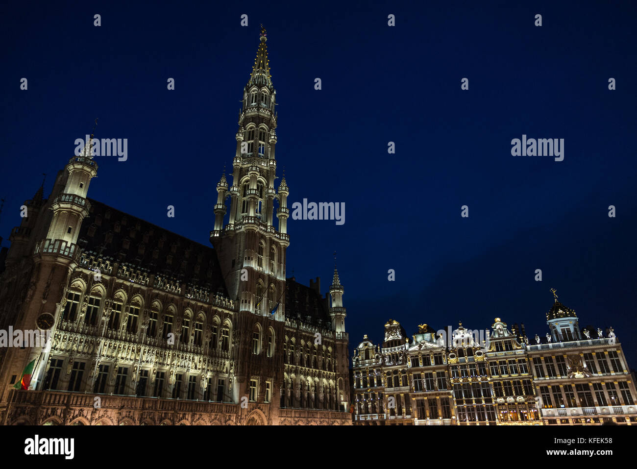 Grand place architecture brussels hi-res stock photography and images ...