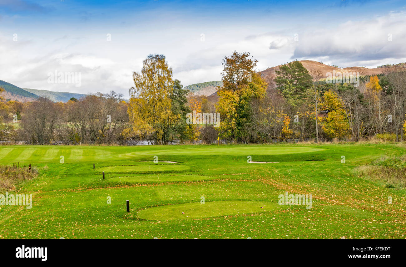 BALMORAL CASTLE ROYAL DEESIDE ABERDEENSHIRE SCOTLAND A GREEN ON THE ...