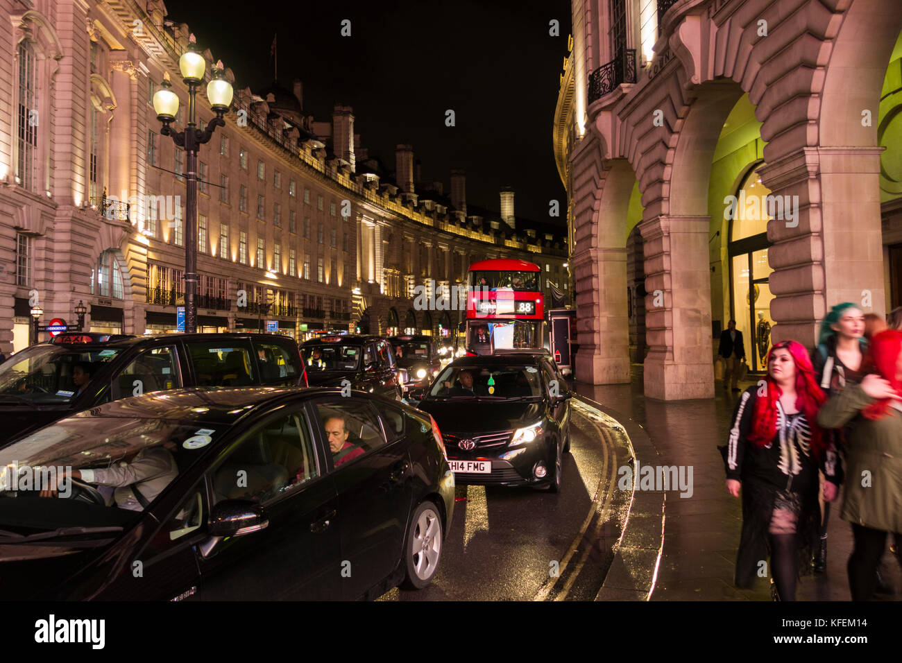 Uber Taxi Stock Photos & Uber Taxi Stock Images - Alamy