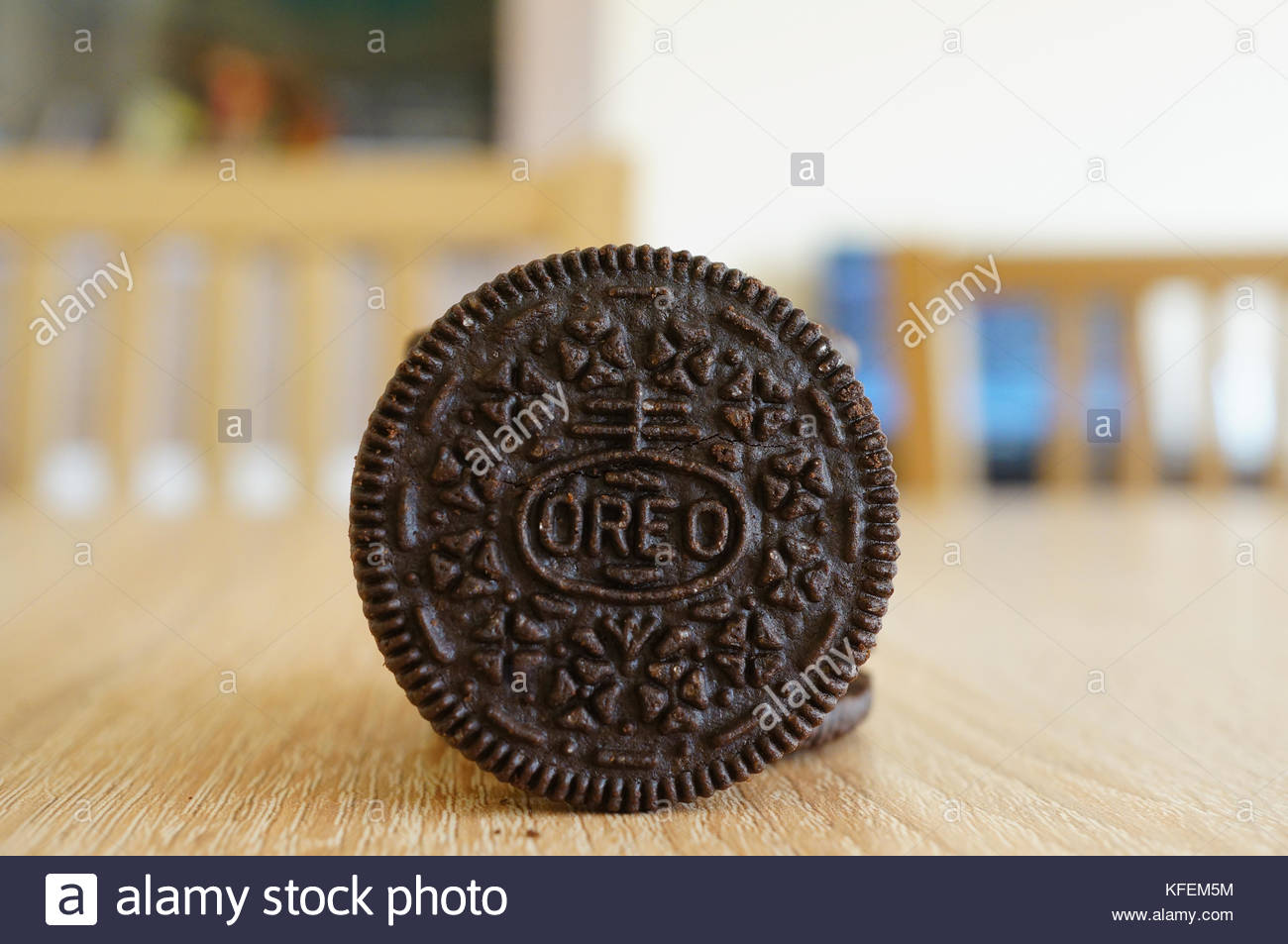 Oreo Logo Stock Photos & Oreo Logo Stock Images - Alamy