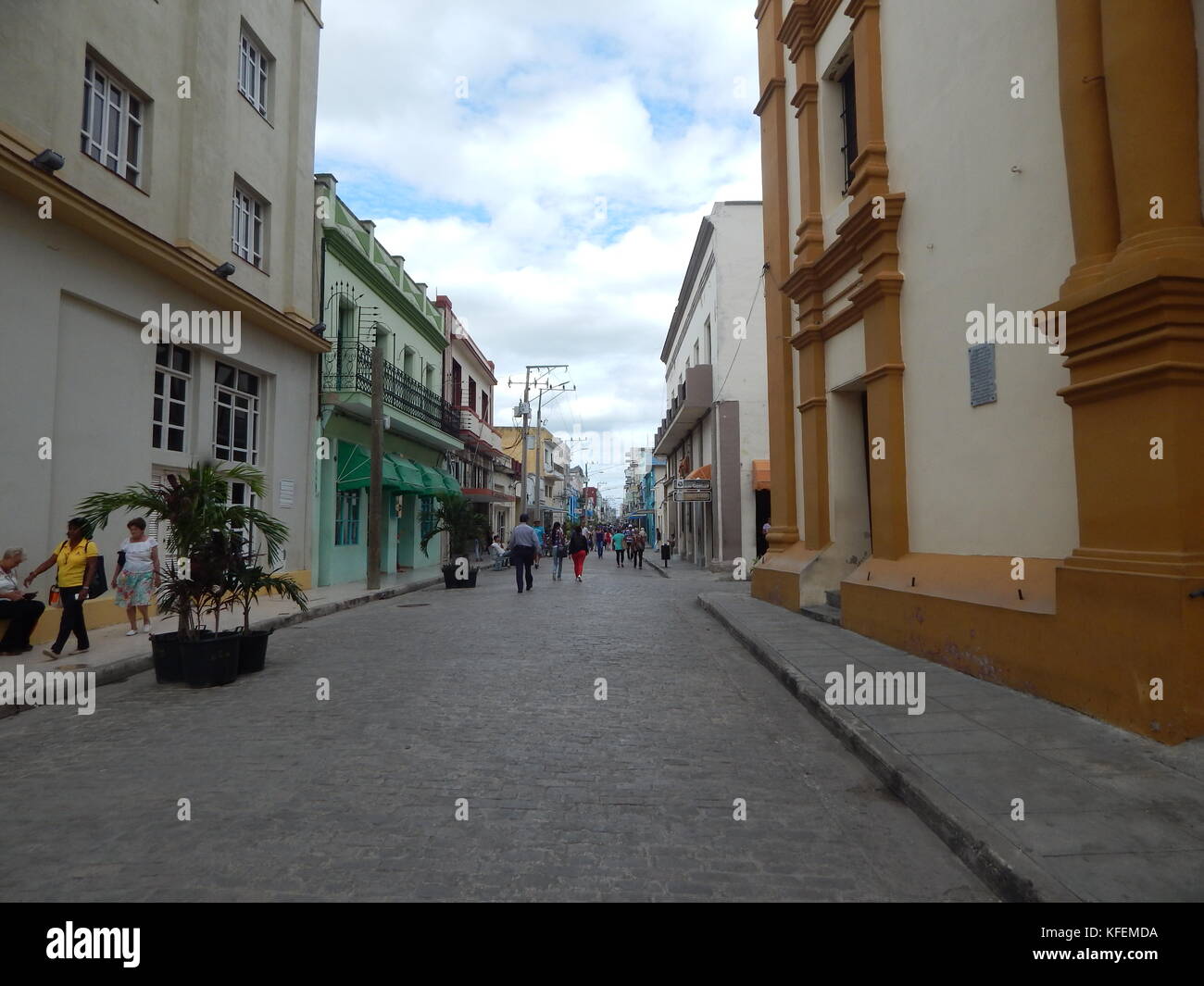 Calles de Camaguey. Cuba. streets of camaguey Stock Photo - Alamy