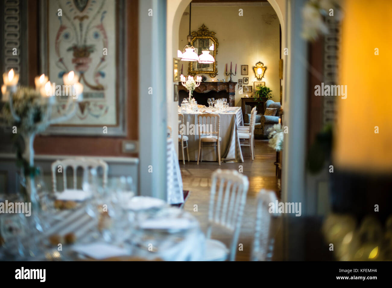 luxurious villa tables set for gala and wedding reception Stock Photo ...