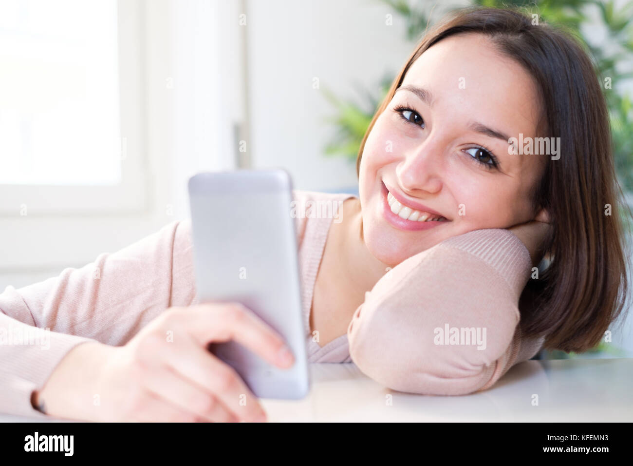 Smart girl face hi-res stock photography and images - Alamy