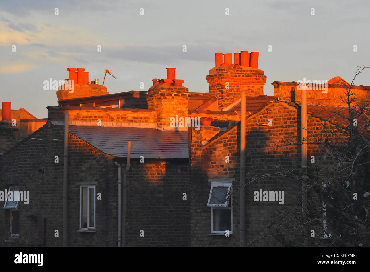 1900's london roof tops hi-res stock photography and images - Alamy