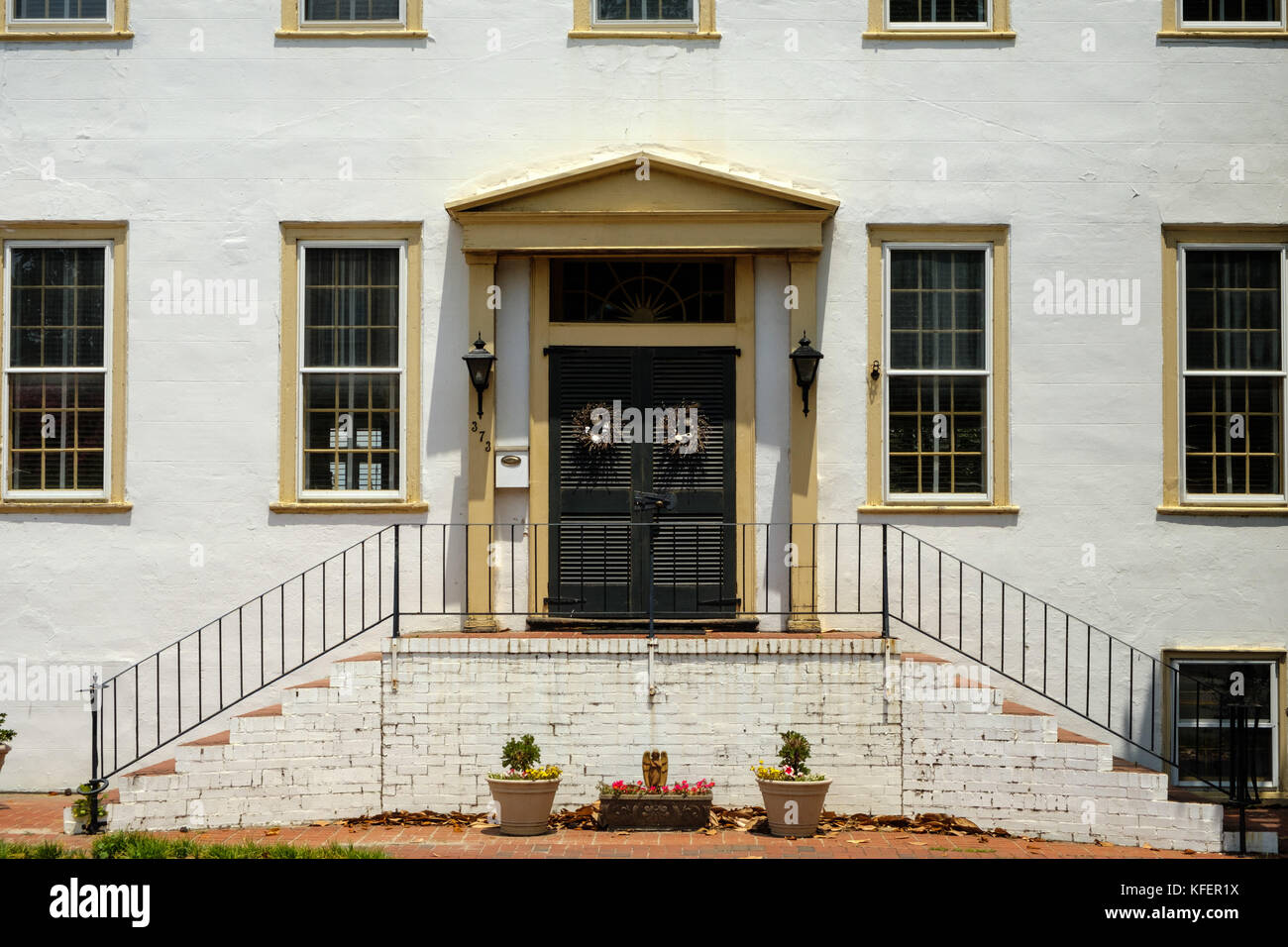 Benjamin drew house hi-res stock photography and images - Alamy