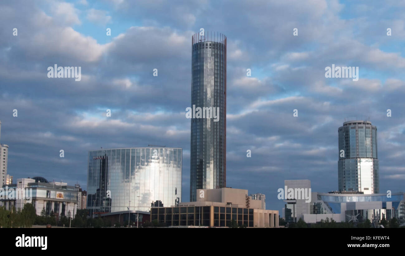 Skyscraper Buildings and Sky View Timelapse. Modern building with cloud ...