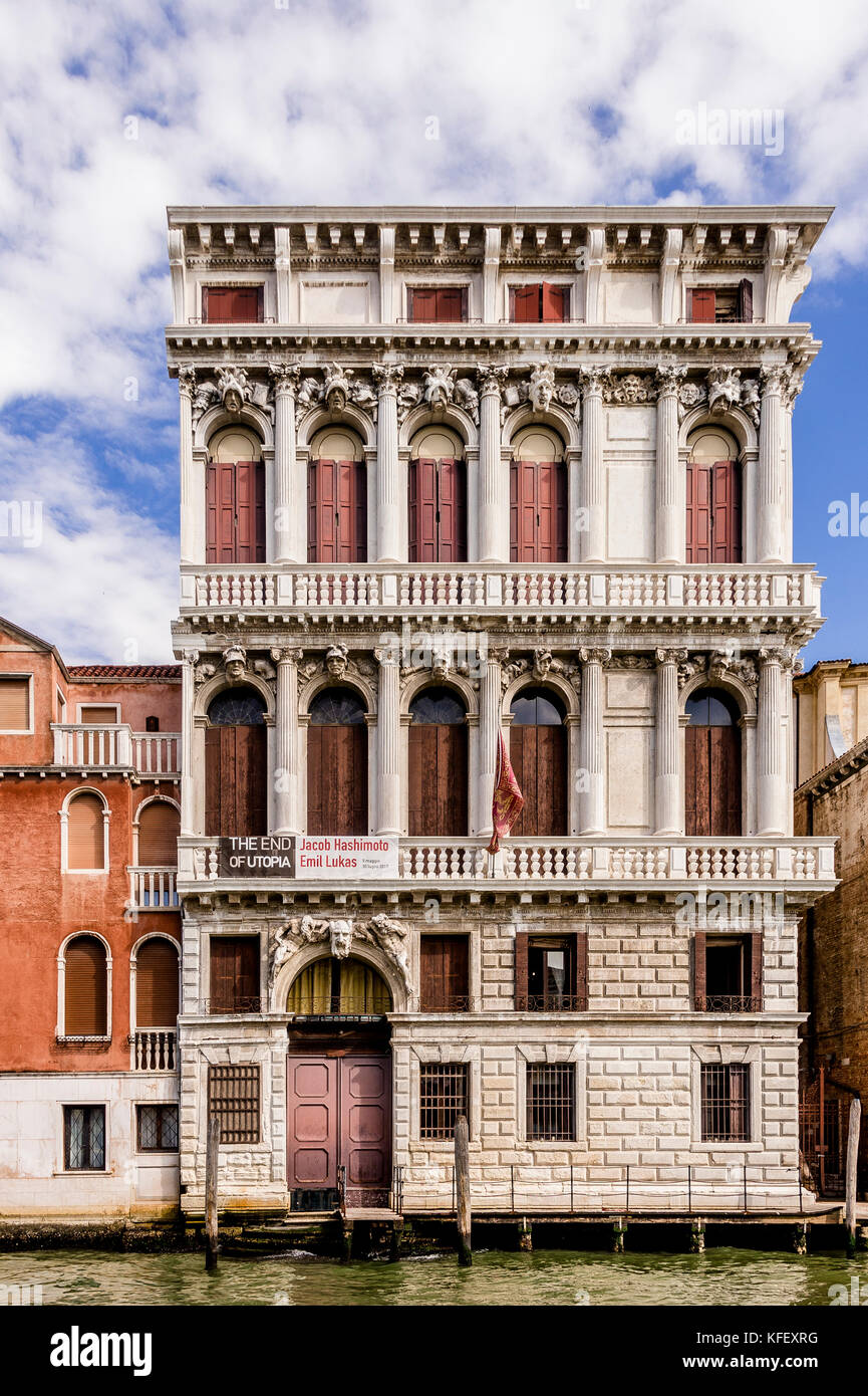 Venetian building hi-res stock photography and images - Alamy