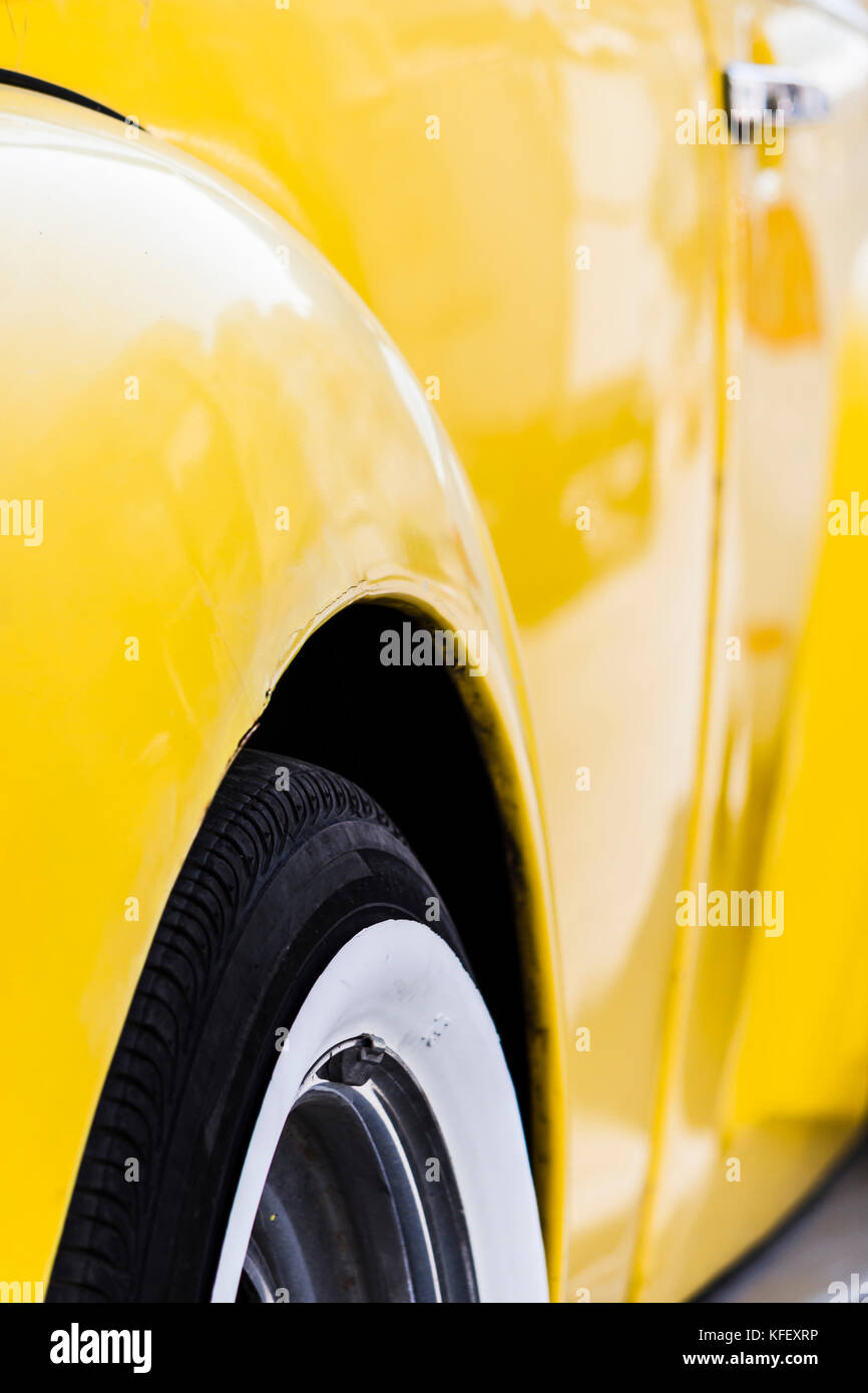 Yellow old car Stock Photo - Alamy