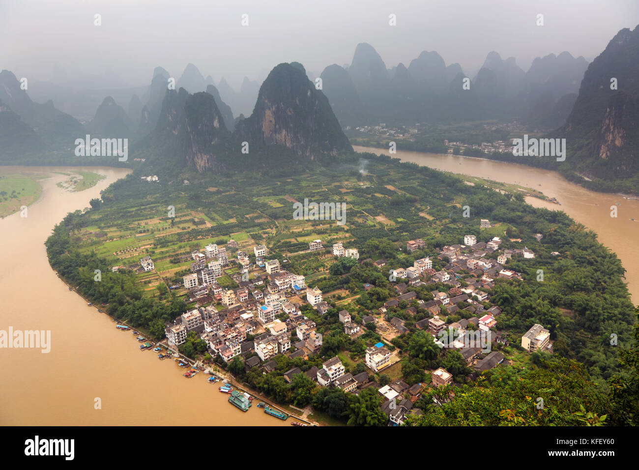 Guilin old town hi-res stock photography and images - Alamy