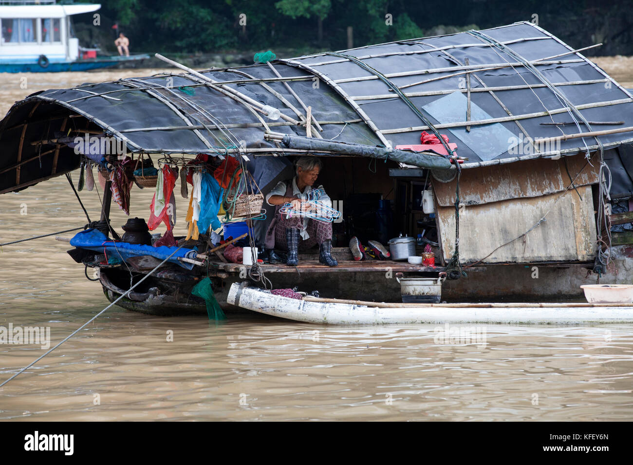 Floating hut hi-res stock photography and images - Alamy