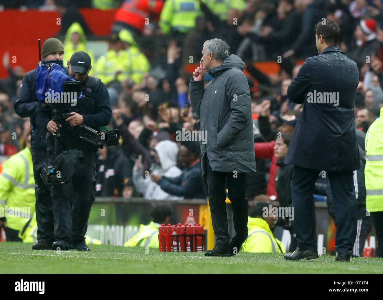 Manchester United manager Jose Mourinho appears to shush a Sky sports ...