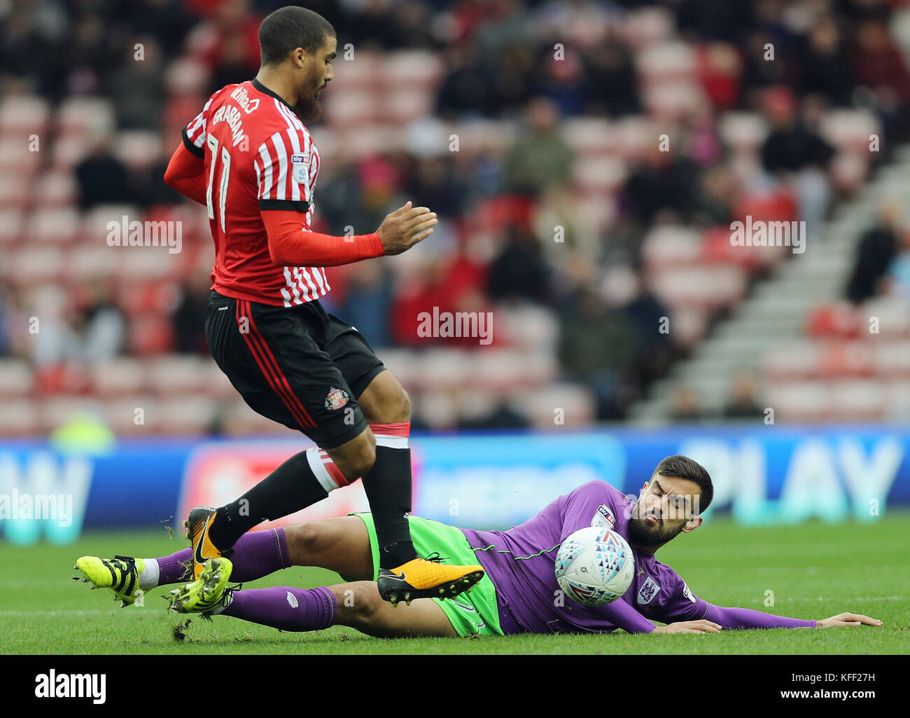 Sunderland's Didier Ndong and Bristol's Marlon Pack battle for the ball ...