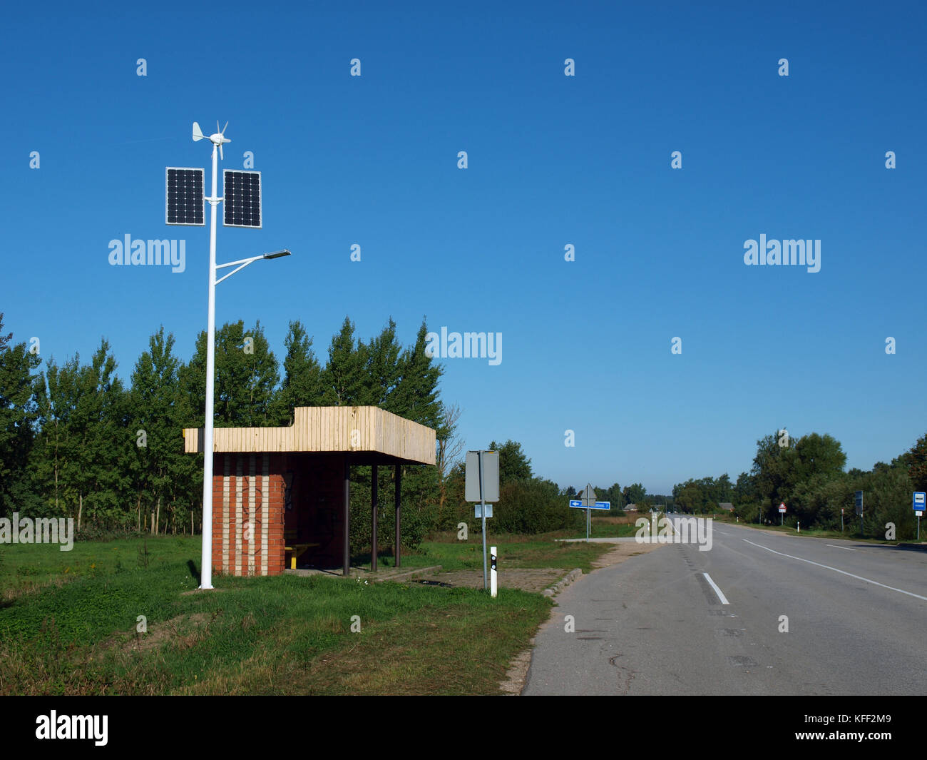 Solar wind panels street hi-res stock photography and images - Alamy