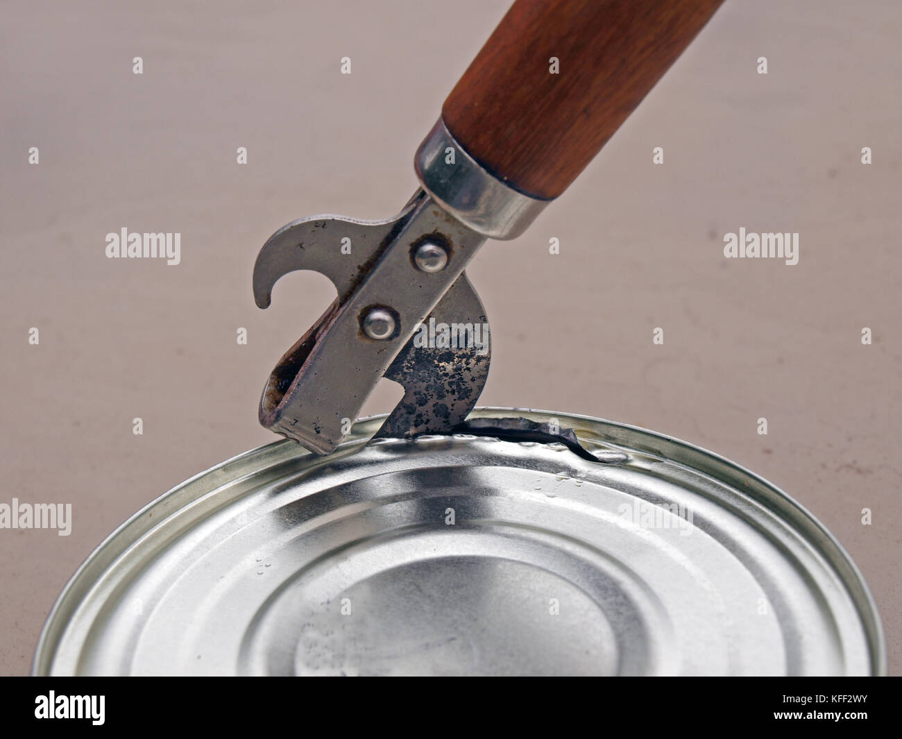 Old can opener hi-res stock photography and images - Alamy