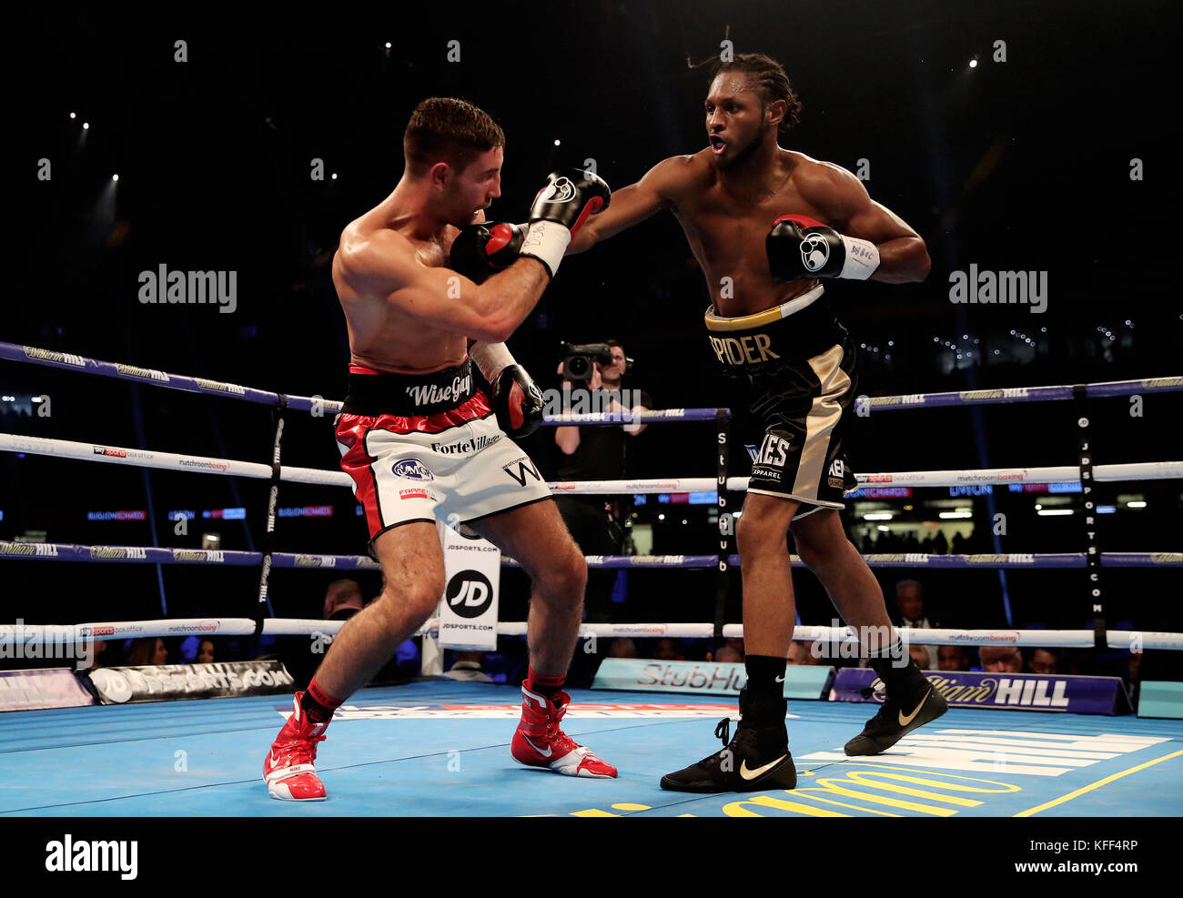 Frank Buglioni and Craig Richards during the BBBofC British Light ...