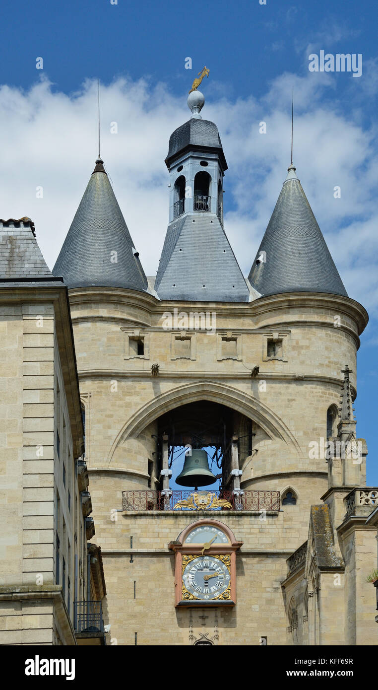Stone entry gate medieval hi-res stock photography and images - Alamy