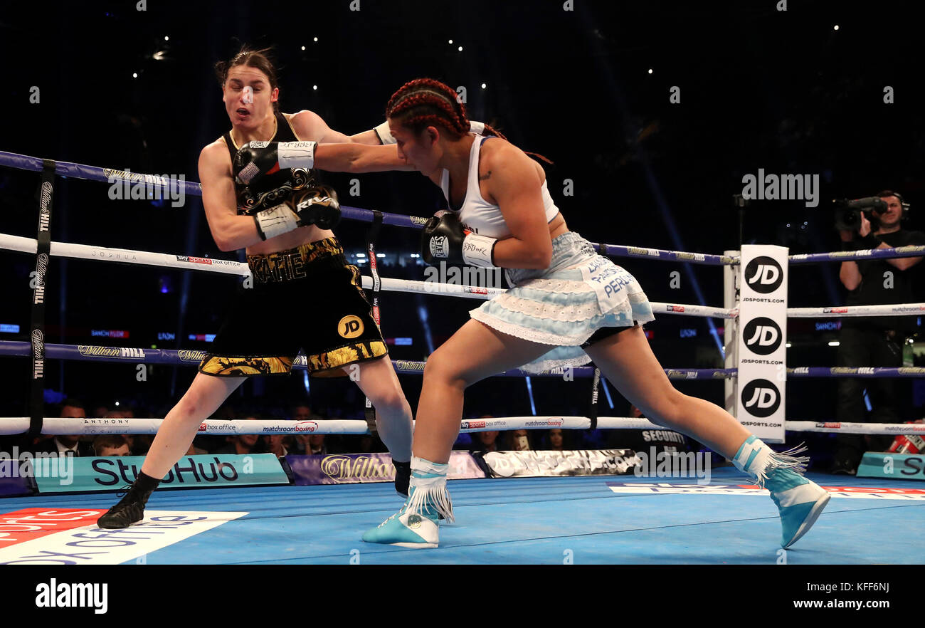 Katie Taylor and Anahi Esther Sanchez during the vacant WBA World ...