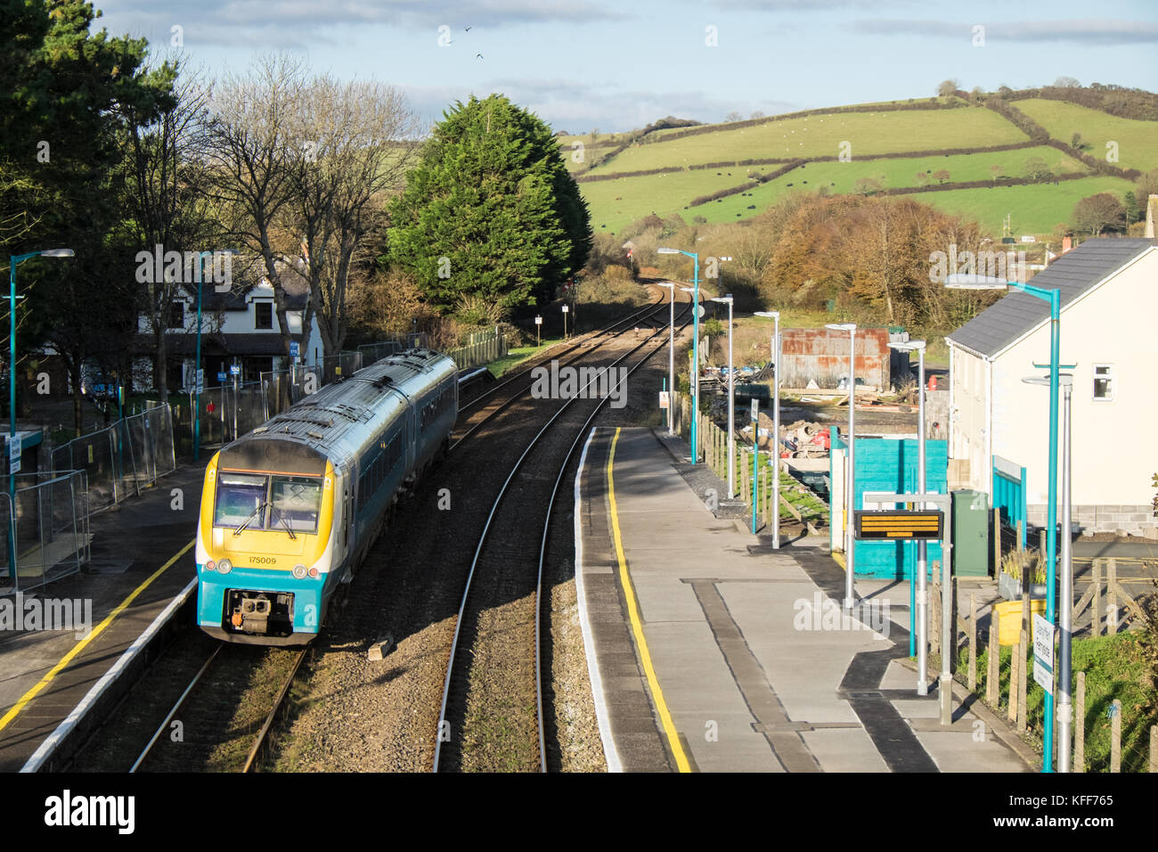 Arriva,trains,train,on,track station, at Ferryside,station,on,the,line ...