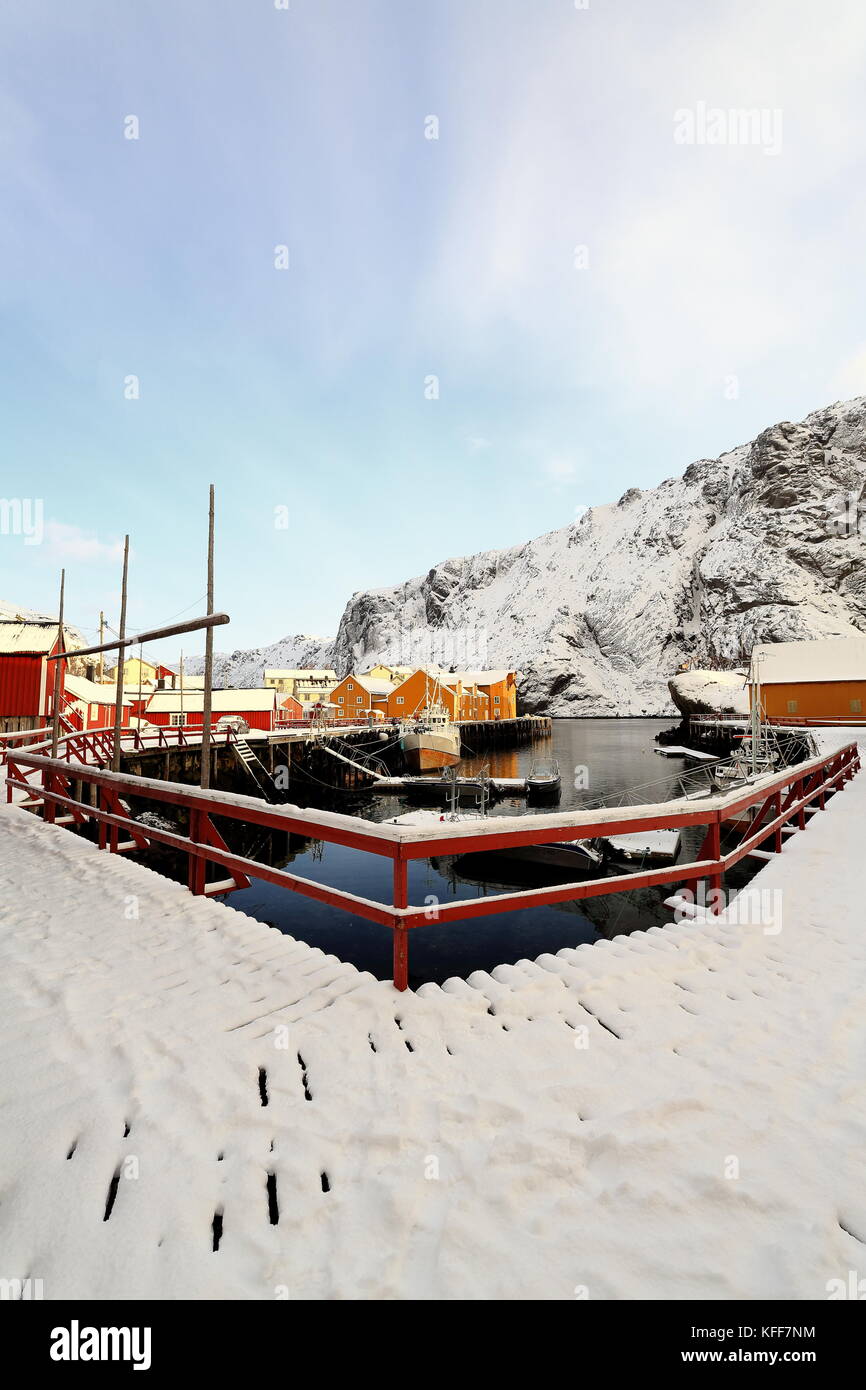 Covered moorage hi-res stock photography and images - Alamy