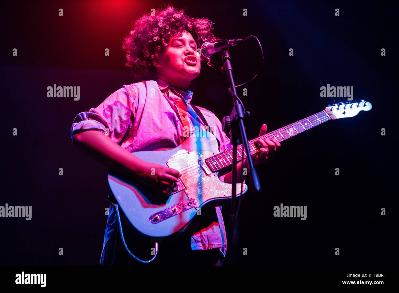 Milan Italy. 27th October 2017. The Scottish/Inglish duo SACRED PAWS ...