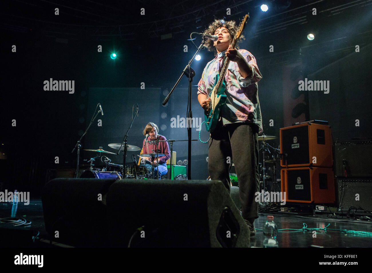 Sacred paws concert hi-res stock photography and images - Alamy