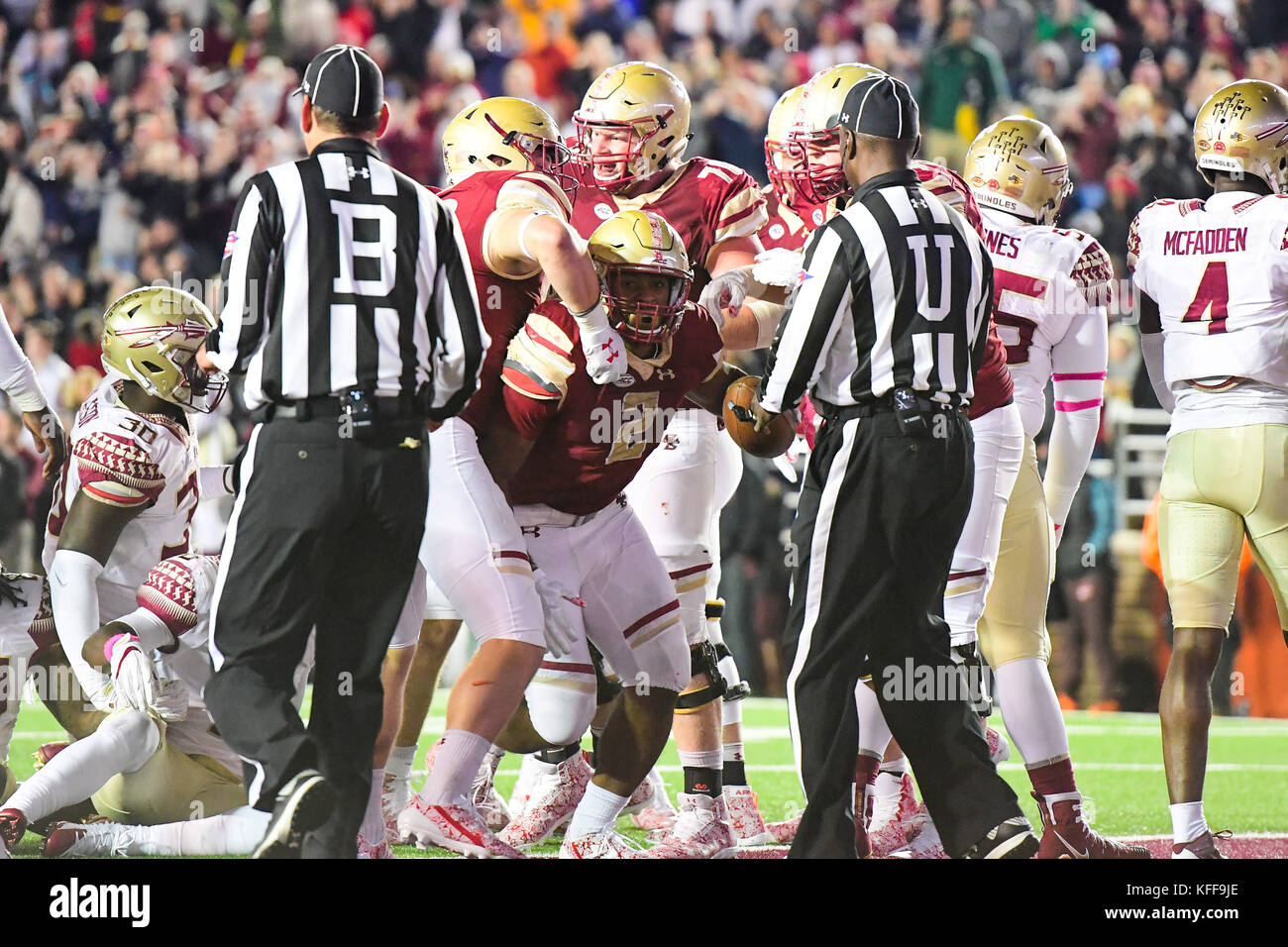 Chestnut Hill, Mass. 27th Oct, 2017. Boston College Eagles running back ...