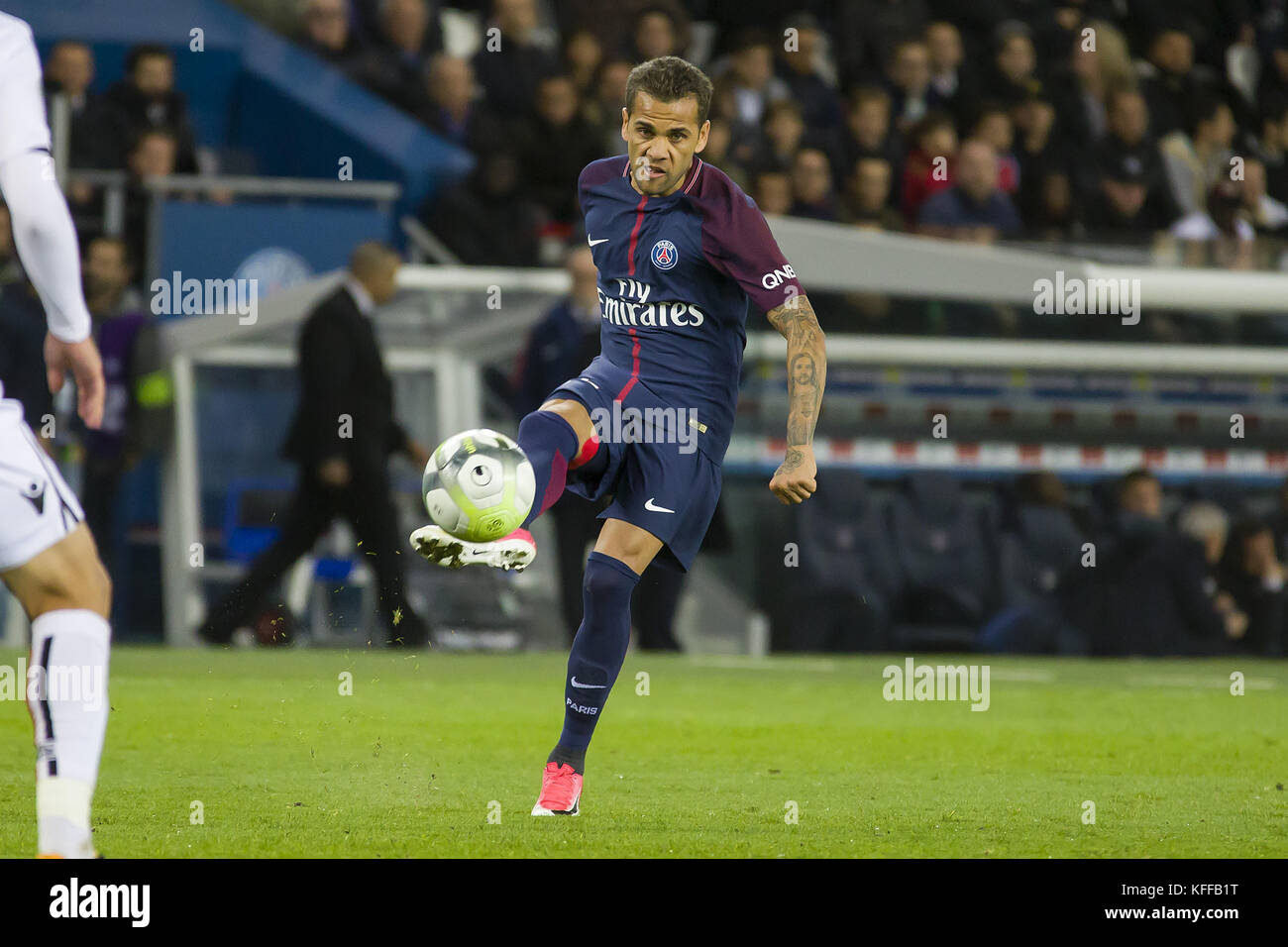 Paris, Paris, France. 27th Oct, 2017. Daniel Alves in action during the ...