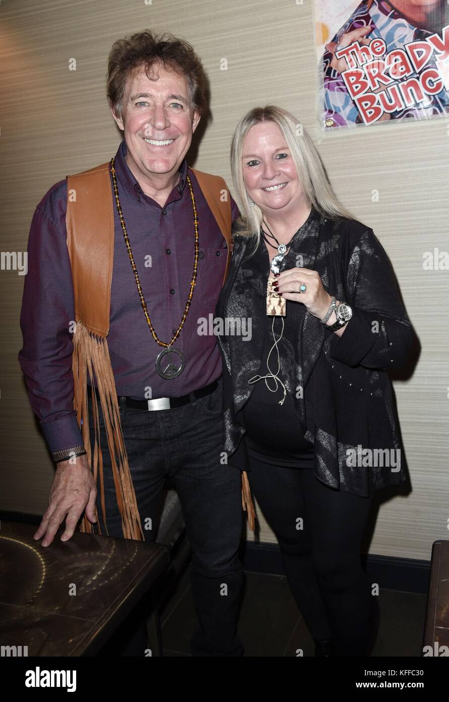 Parsippany, NJ, USA. 27th Oct, 2017. Barry Williams, Geri Reischl in ...