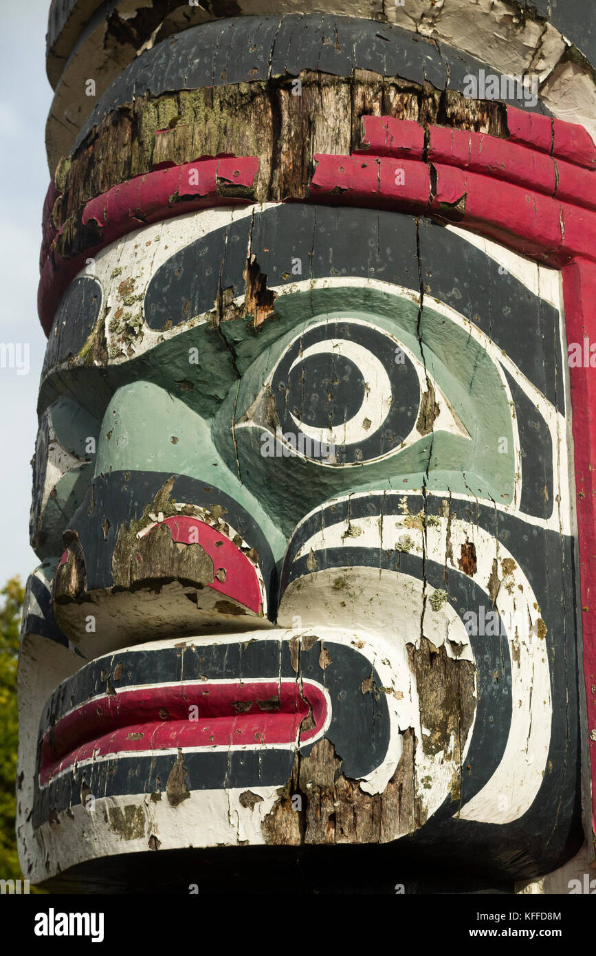 Virginia Water, UK. 28th Oct, 2017. The 100 foot high Totem Pole at ...