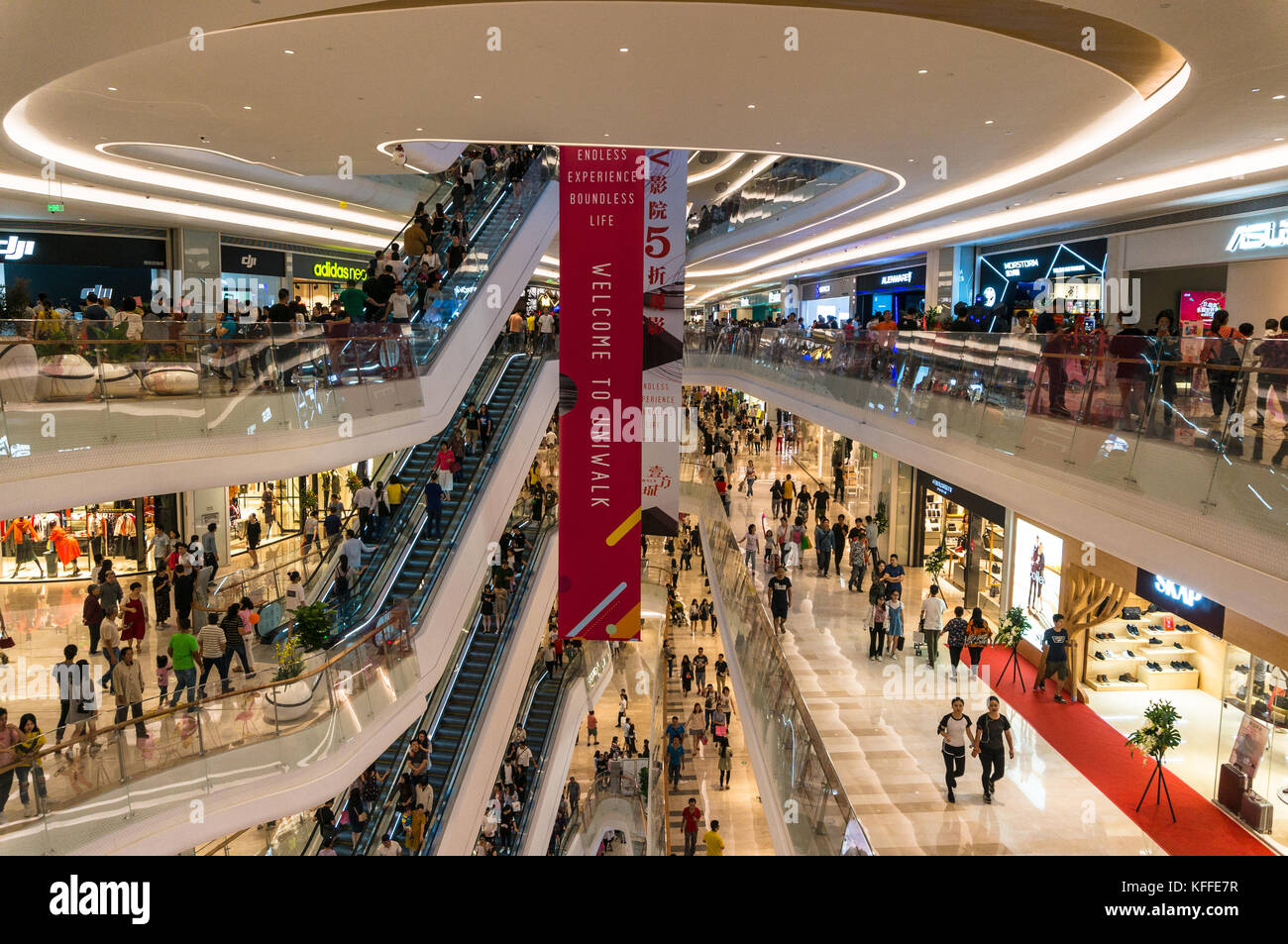 Retail sector chinese hi-res stock photography and images - Alamy