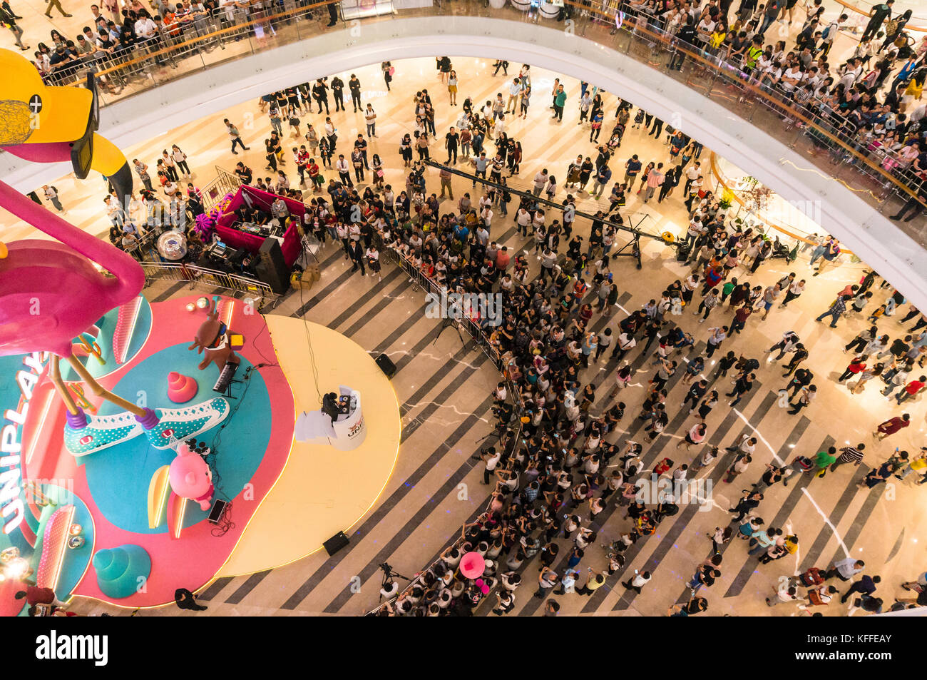 Wide angle view of grand opening of Uniwalk, a Chinese mega shopping ...