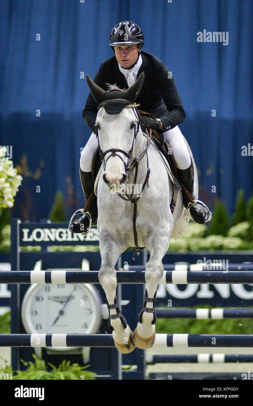 Washington, DC, USA. 27th Oct, 2017. DEVIN RYAN, riding Eddie Blue ...