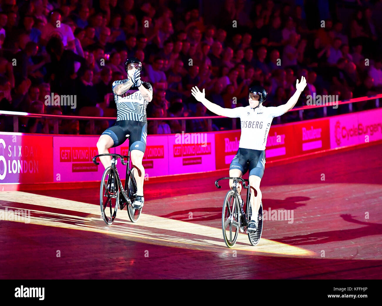 Olympic cycling sprinter hi-res stock photography and images - Alamy