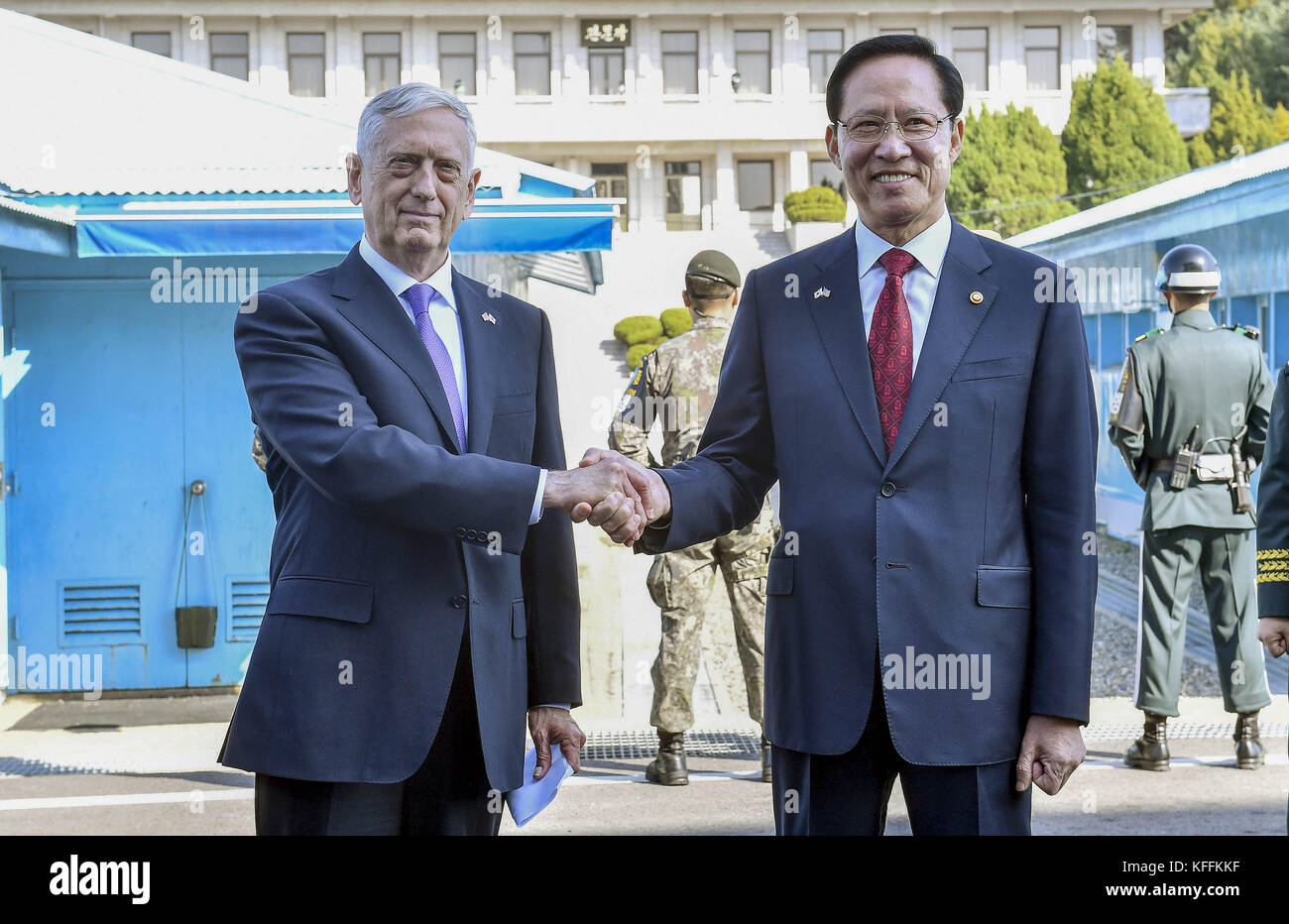 Paju, Gyeonggi, South Korea. 29th Oct, 2017. October 27, 2017 ...