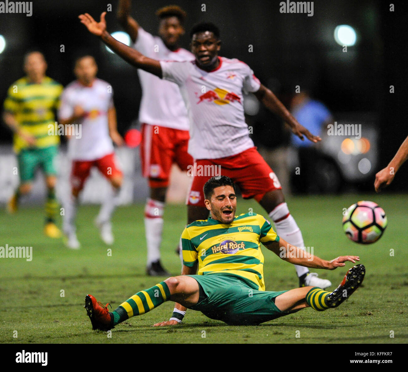 St. Petersburg, Florida, USA. 28th Oct, 2017. CHRIS URSO | Times.Tampa ...
