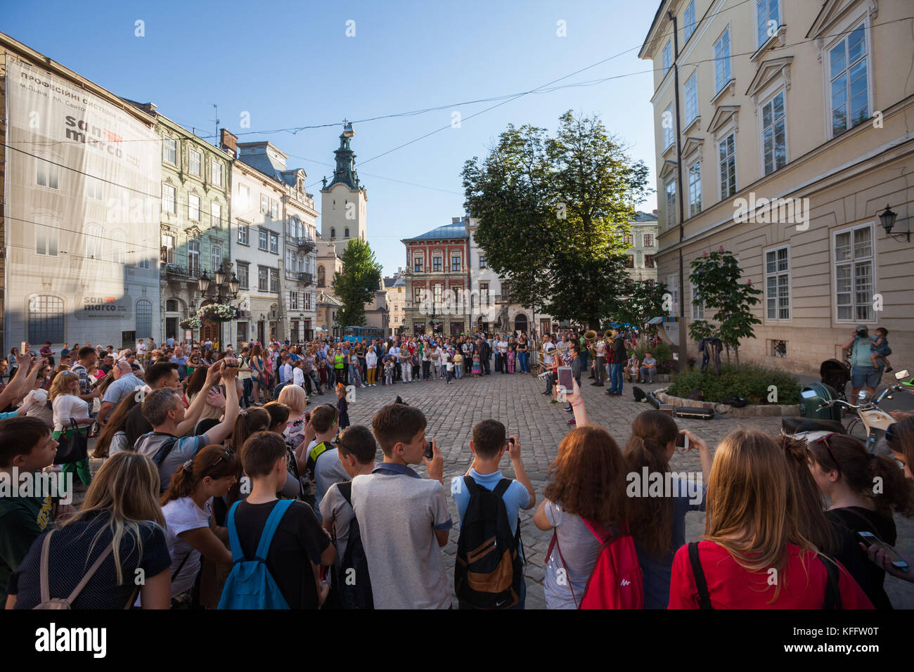 Large group of musicians hi-res stock photography and images - Alamy