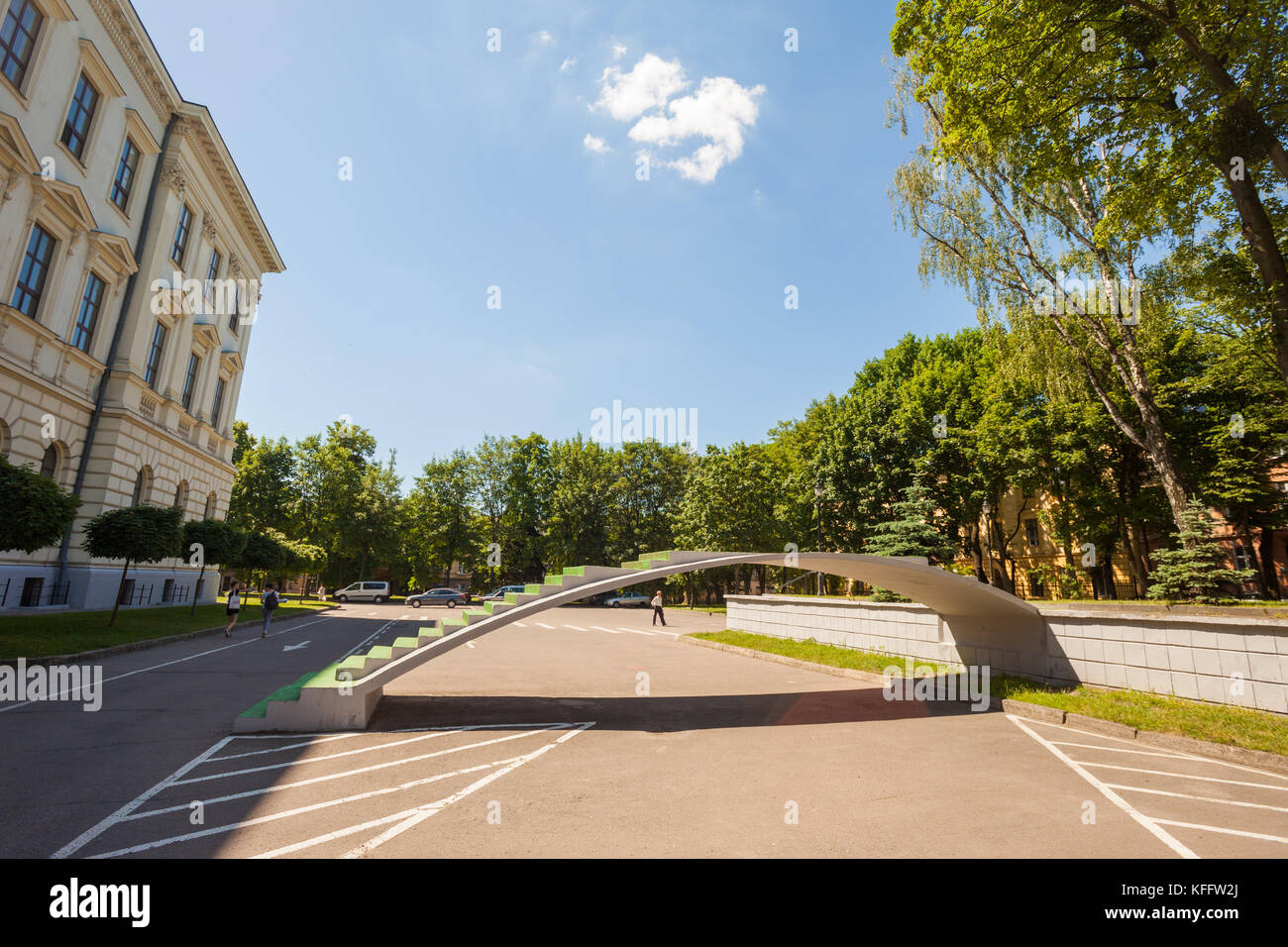 Thin shell concrete hi-res stock photography and images - Alamy