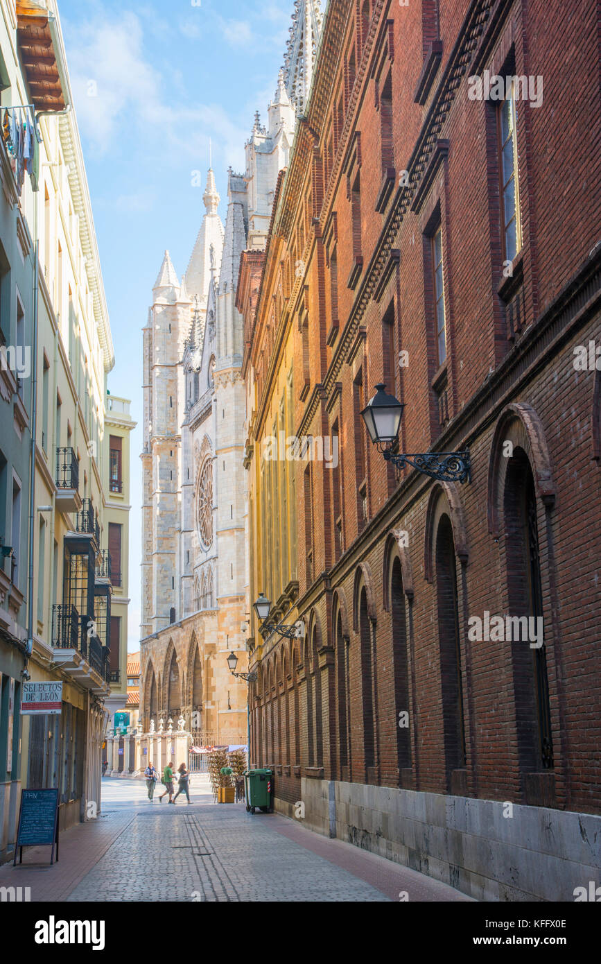 Street and cathedral. Leon, Spain Stock Photo - Alamy