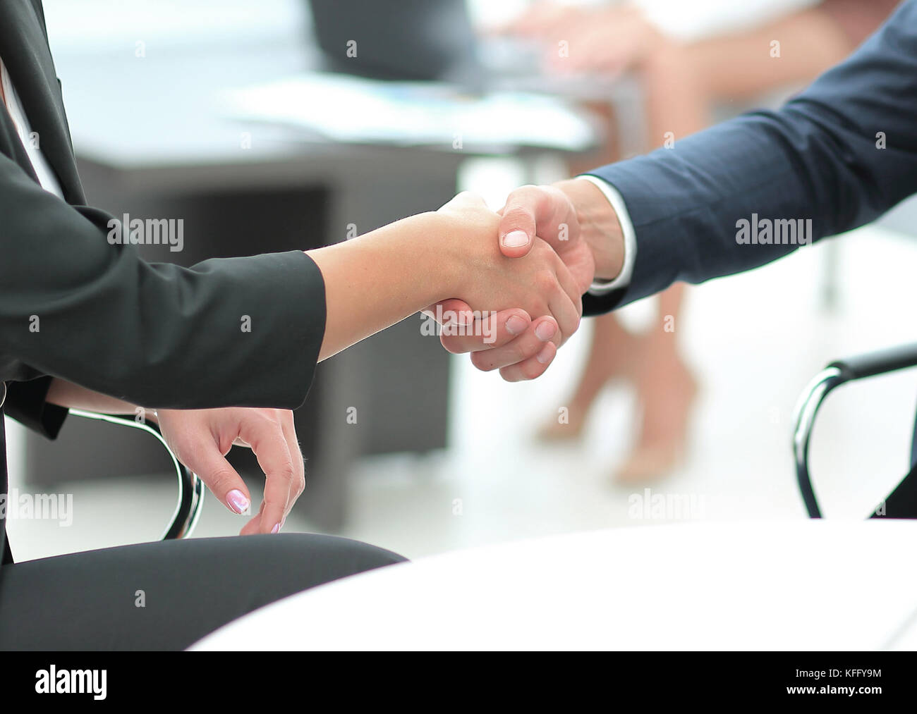 business handshake in modern office Stock Photo - Alamy