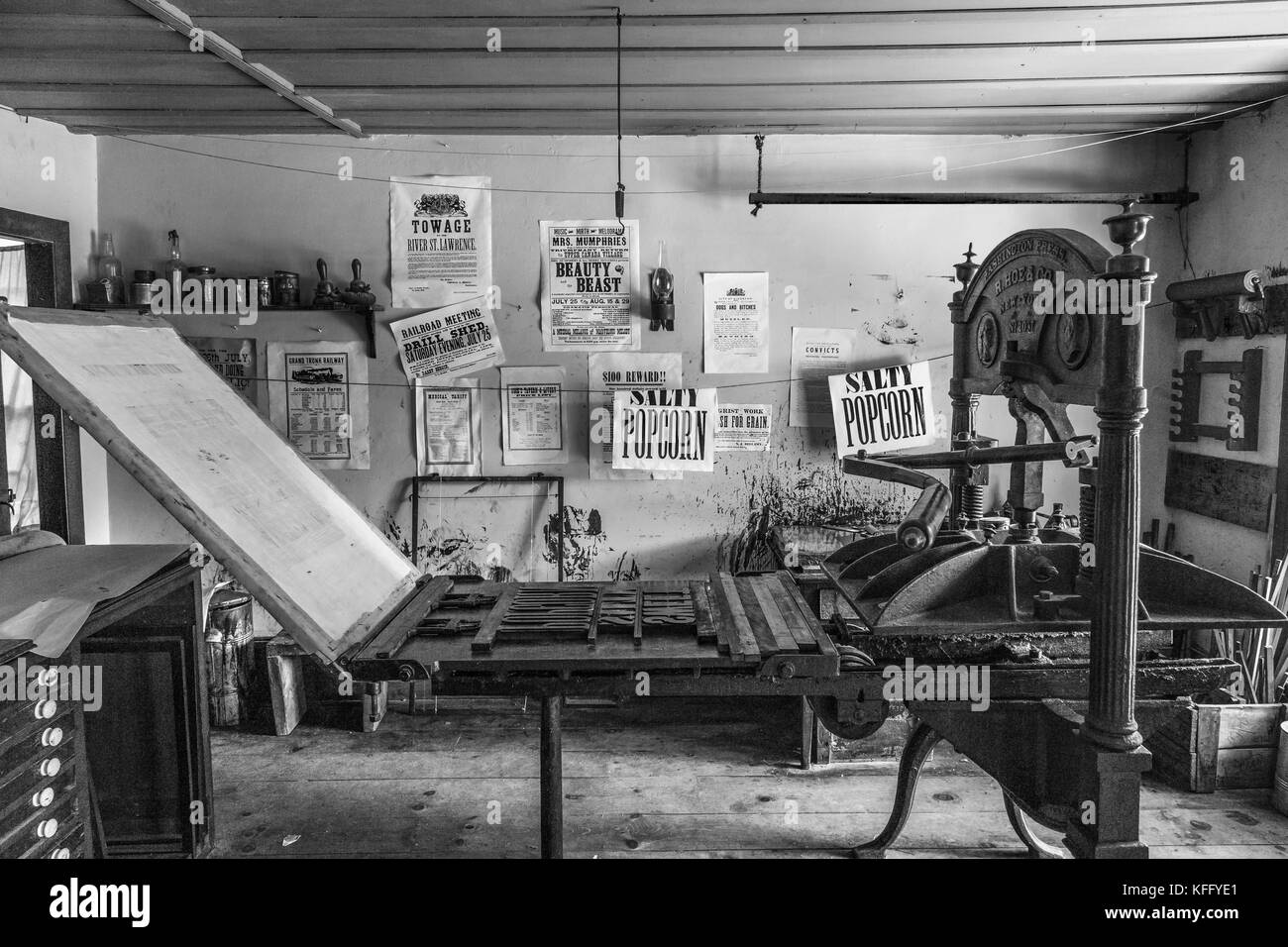 19th Century Printing Press Stock Photos & 19th Century Printing Press ...