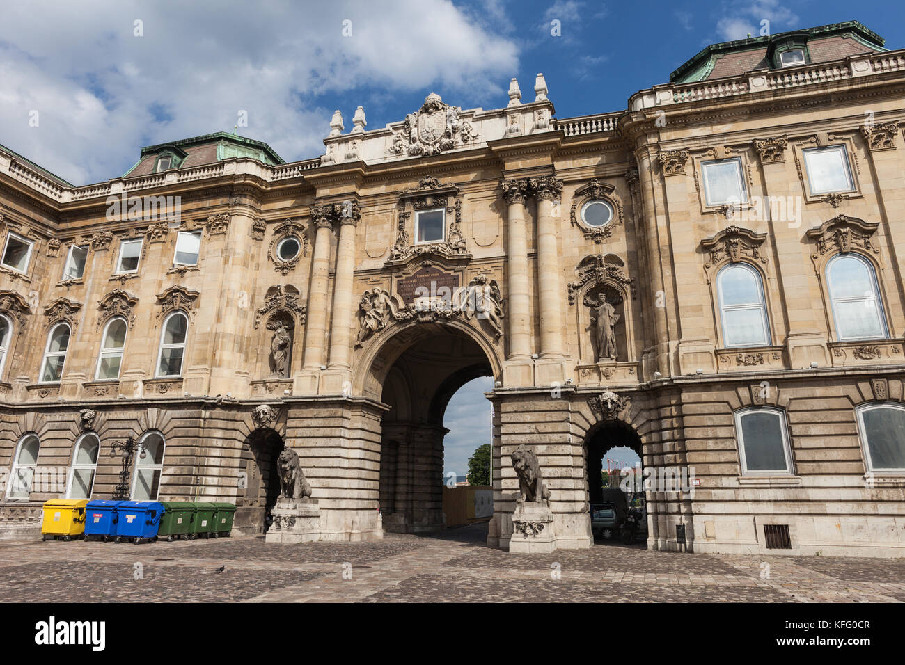 Buda Castle Royal Palace gateway in Budapest, Hungary Stock Photo - Alamy