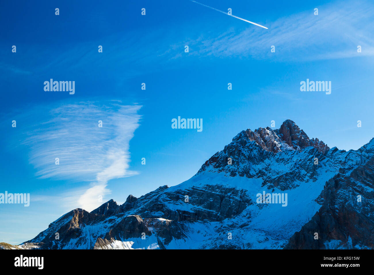 Fall is coming in the italian alps Stock Photo - Alamy