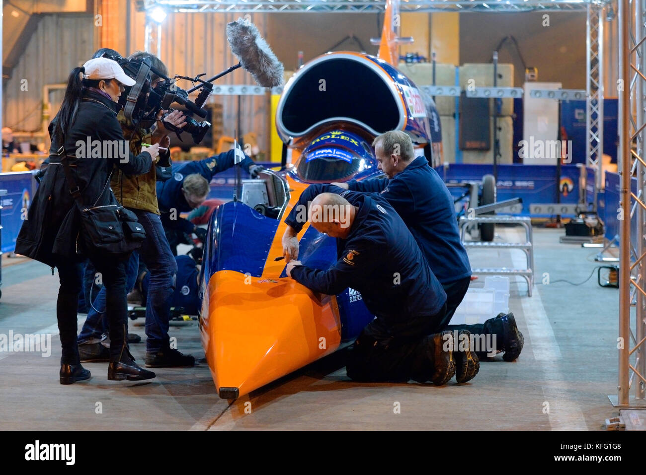 Film crew testing hi-res stock photography and images - Alamy