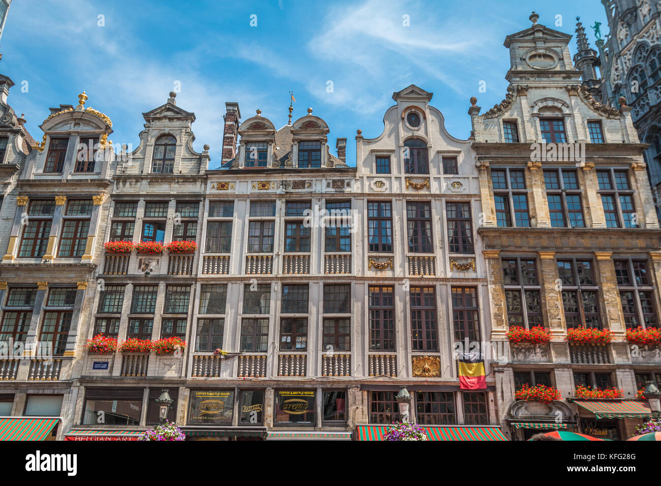 View grand place brussels hi-res stock photography and images - Alamy