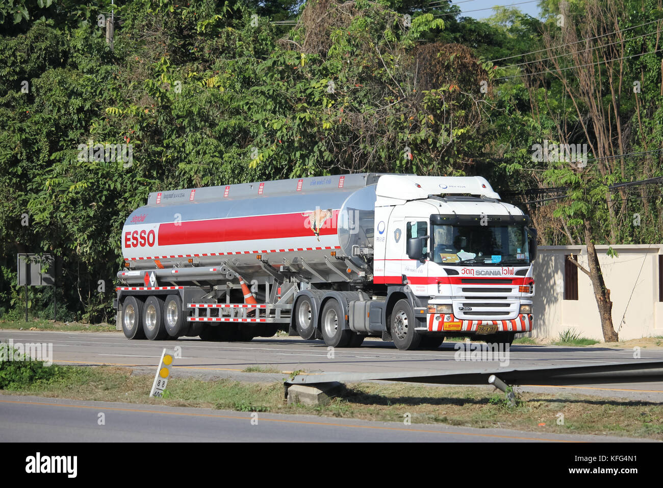 Esso motor oil truck hi-res stock photography and images - Alamy