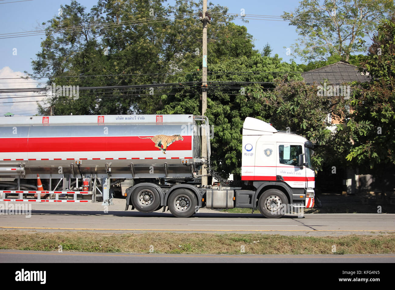 Esso motor oil truck hi-res stock photography and images - Alamy
