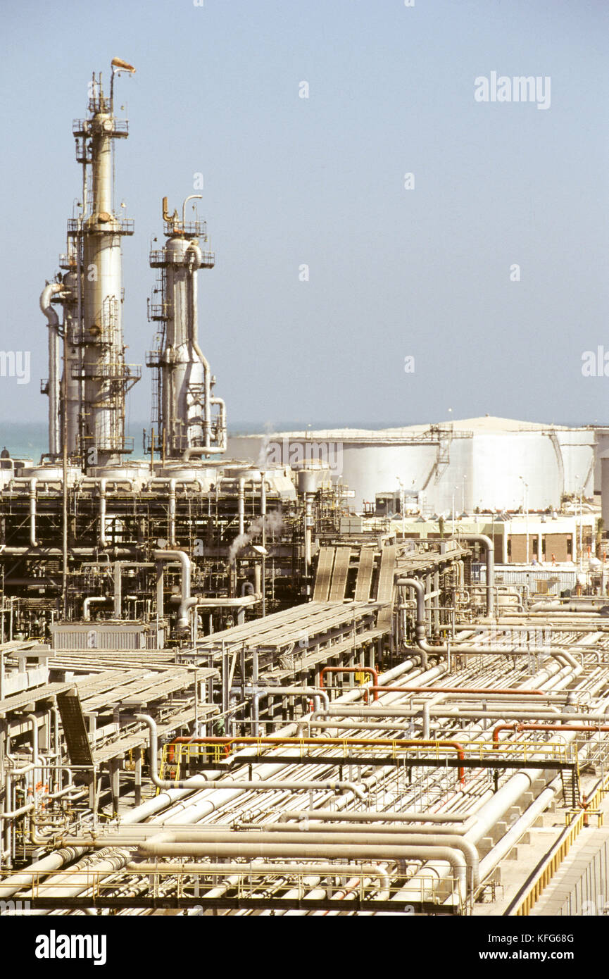 The Ras Tanura oil refinery, largest in the world, owned and operated ...