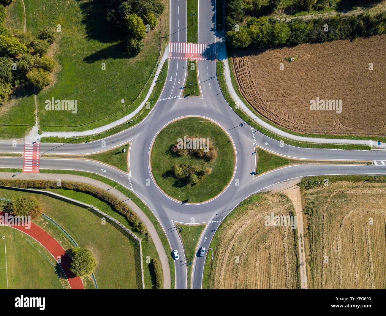Aerial view of a roundabout and vehicle circulation, street Stock Photo ...
