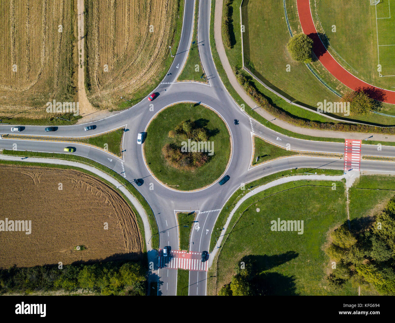Aerial view of a roundabout and vehicle circulation, street Stock Photo ...