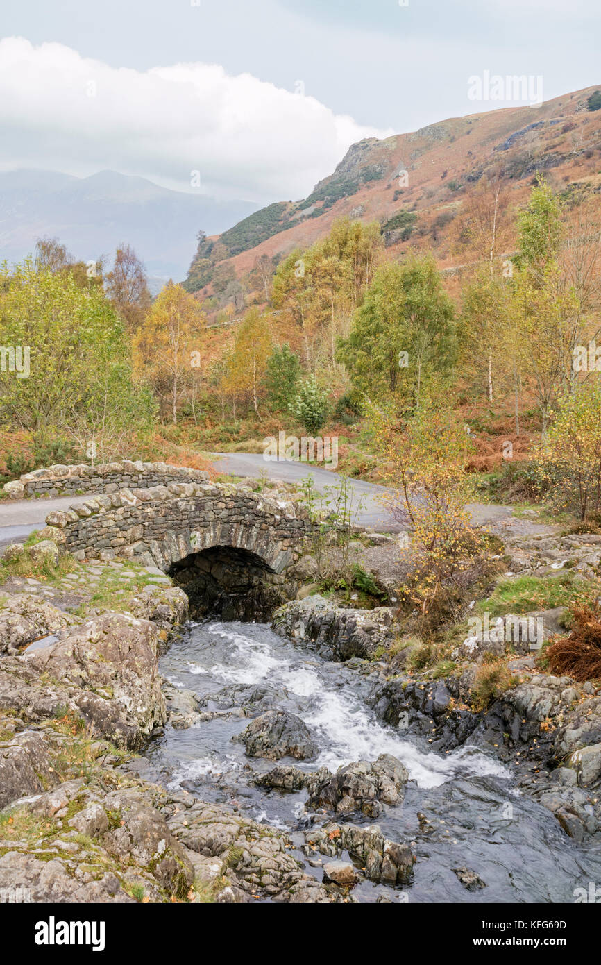 Traditional bridges lake district hi-res stock photography and images ...